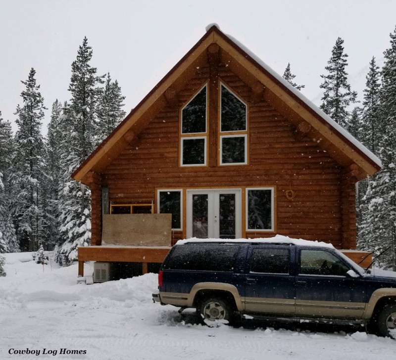 Chalet Style Log Cabin | Cowboy Log Homes