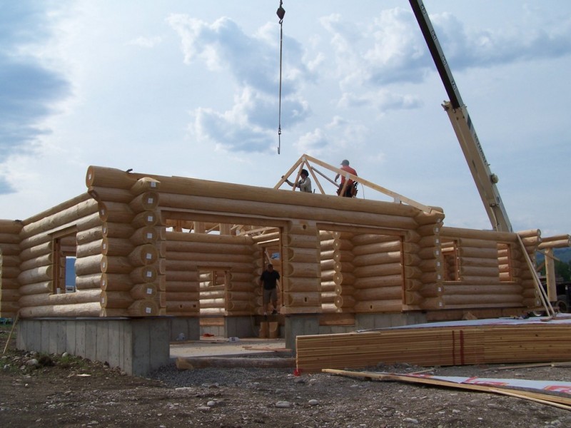 Day Three Log Shell Assembly | Cowboy Log Homes