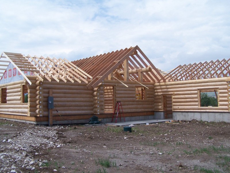 Day Four ~ Roof Framing | Cowboy Log Homes